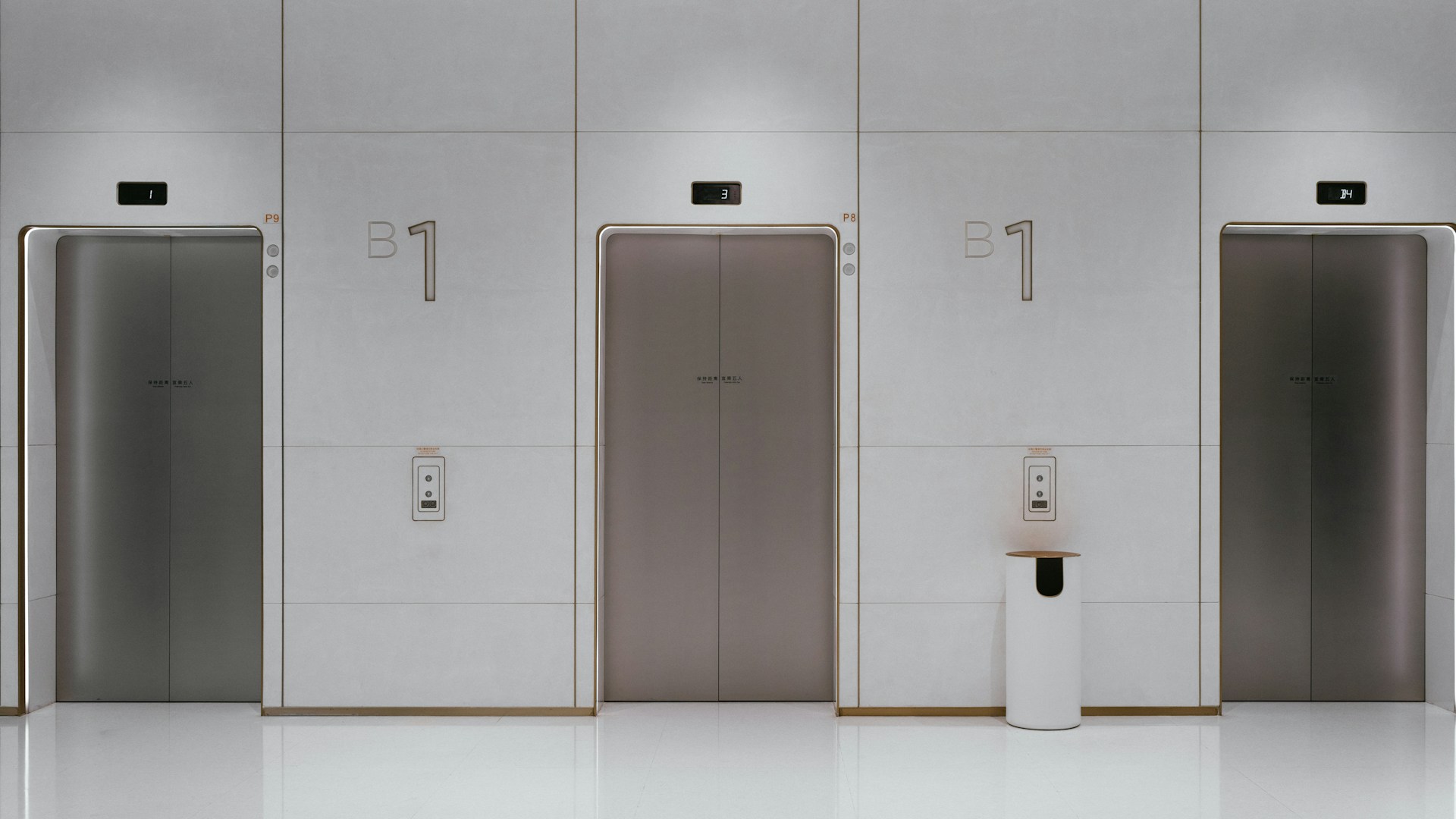 What to Do When Hydraulic Elevators Leak Fluid